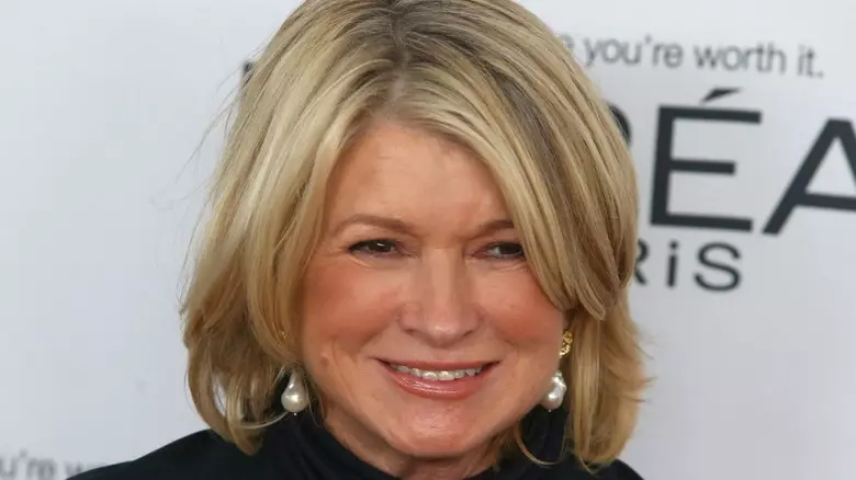Martha Stewartová sa usmieva