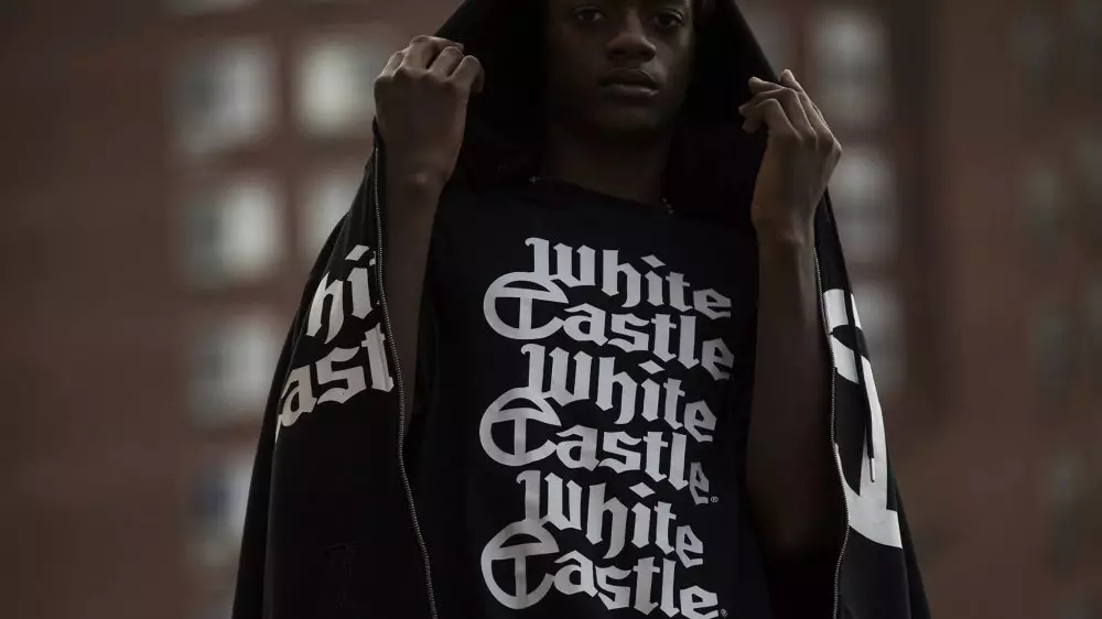 Telfar a White Castle inspirují kuřecími kroužky