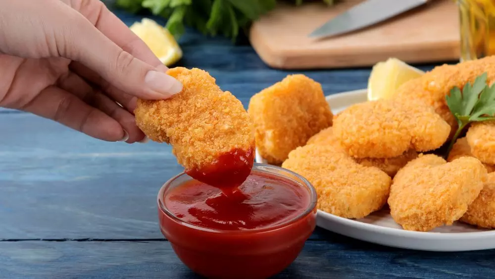 Nuggets de poulet vs anneaux de poulet