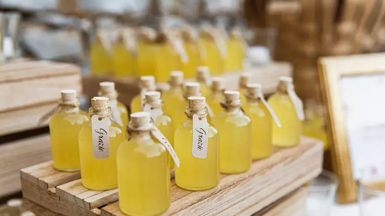 Limoncello în borcane