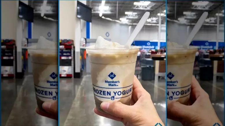 Person, der holder en Sam's Club root beer float