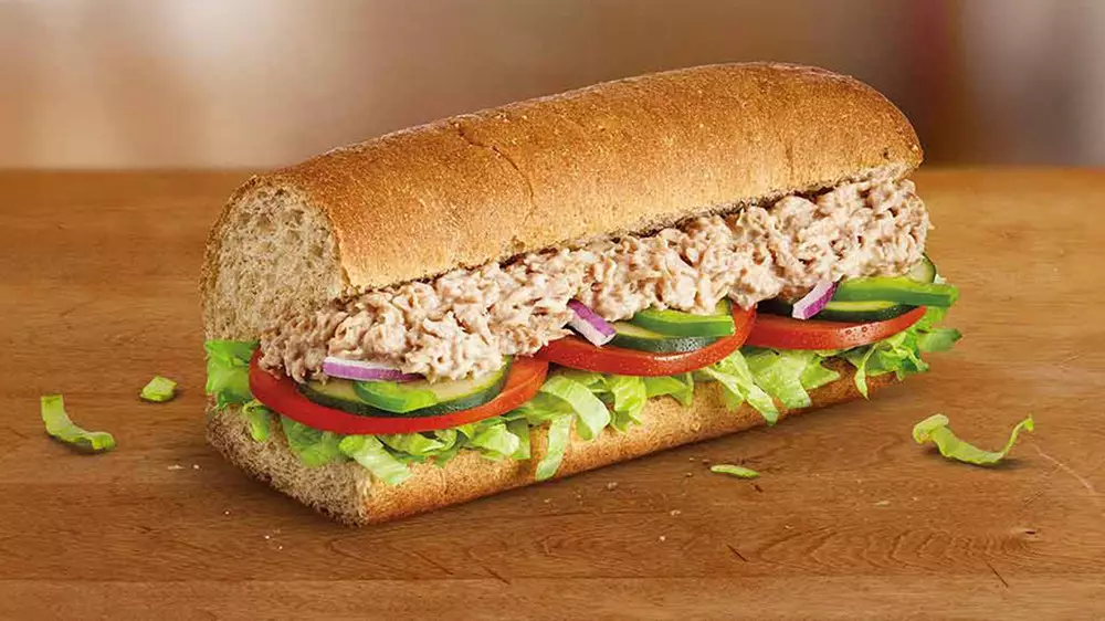 Sandwich tat-tonn tas-subway