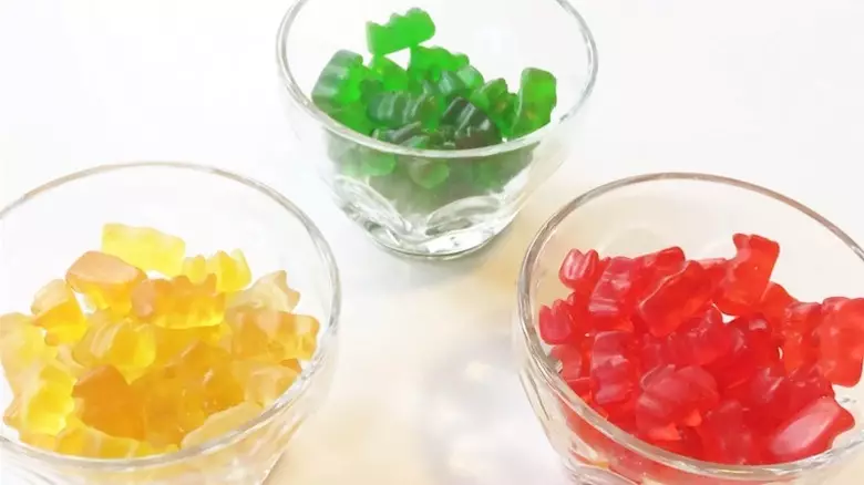 gummy bears جا پيالا