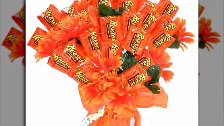 Reese's extravaganza candy bouqet