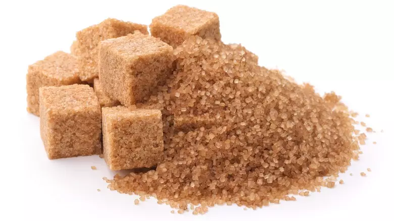 Кубчета кафява захар