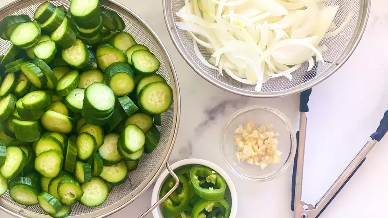 prepping veggies rau pickles