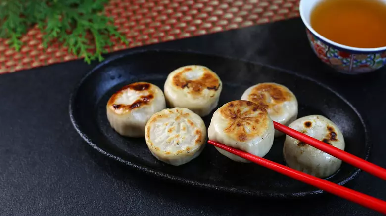 dumpling crispy steamed