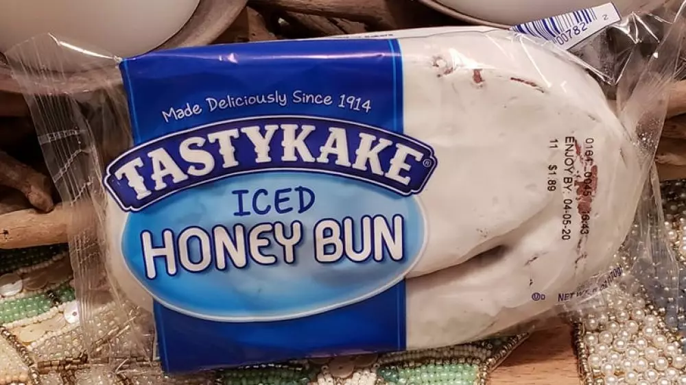 smakkake Iced Honey Bun