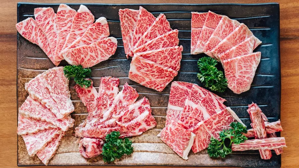 Plusieurs coupes de boeuf Wagyu