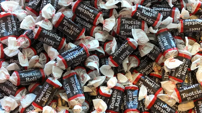 gomila Tootsie Rolls