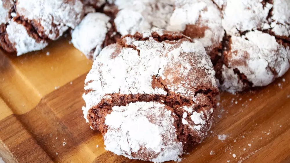 biskut coklat crinkle