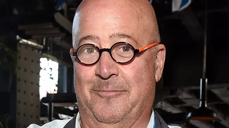 Sarin'i Andrew Zimmern