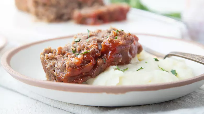 meatloaf slice mundiro