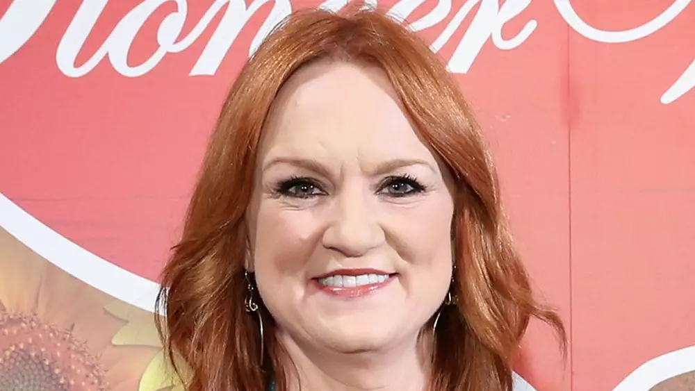 Ree Drummond se usmívá na akci Pioneer Woman