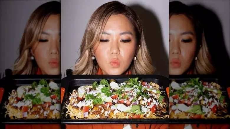 Esther Choi ane ramen nachos