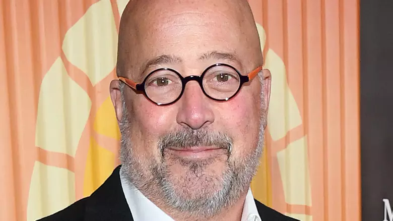 Portrait d'Andrew Zimmern