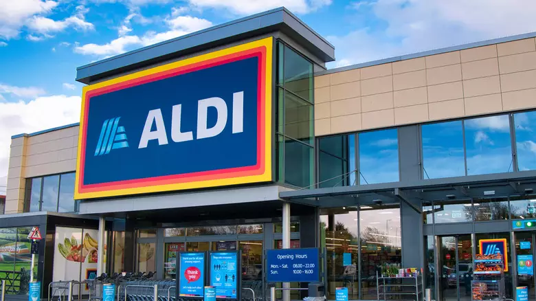 Aldi üzlet előlapja