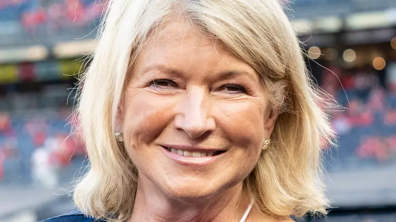 Martha Stewart sorrindo