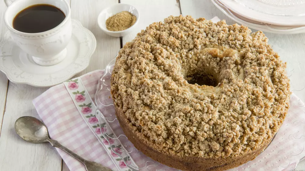 Rund kaffekake toppet med streusel