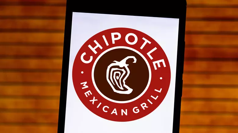 Logo Chipotle pada telefon