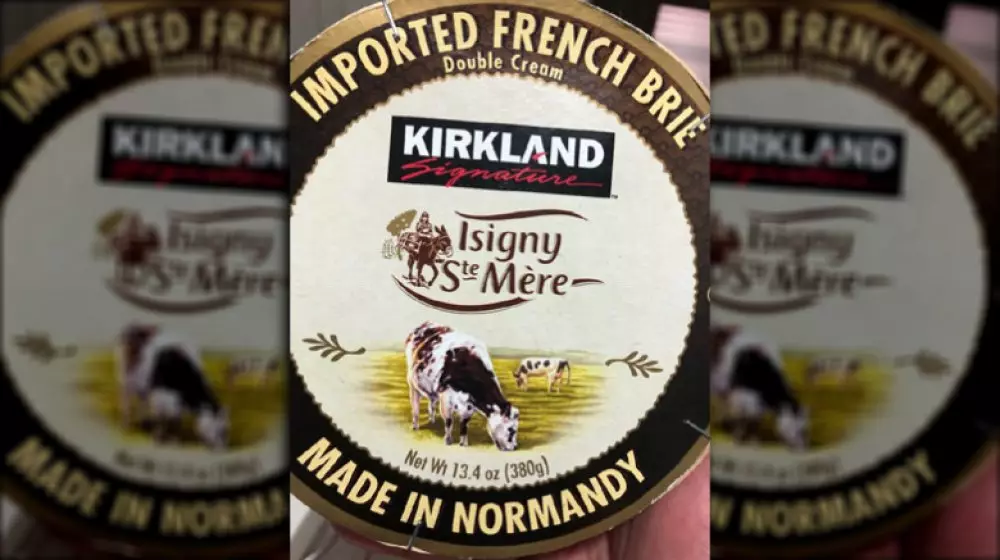 Brie francés Kirkland Signature Isigny