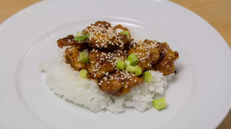 Sesame Chicken Ndiyo Yakanyanya Kunyanya Kupfuura Kutora 1751_8