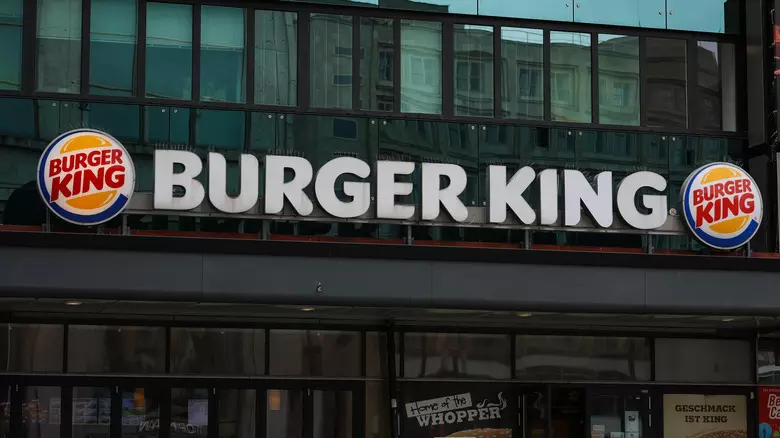 Barra minn burger King ta’ Berlin