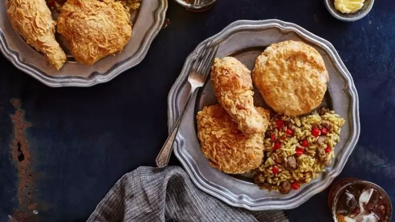 Bojangles' Kemikli tavuk yemeği