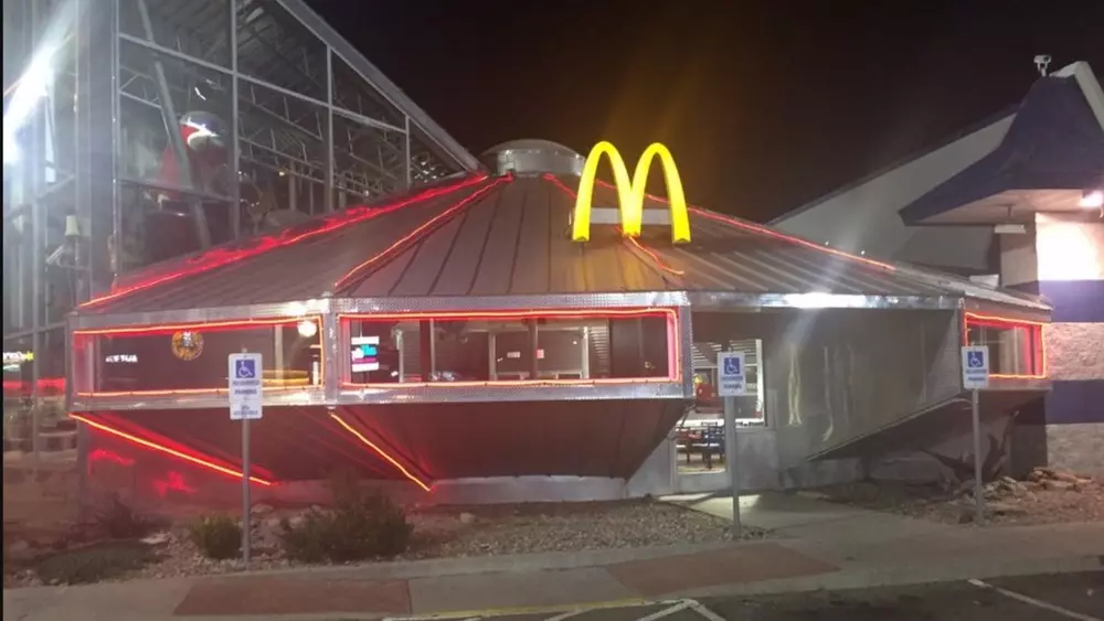 McDonalds escuro