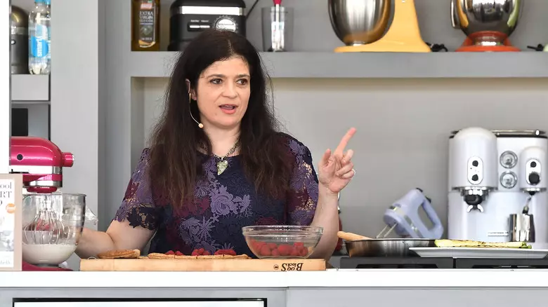 Alex Guarnaschelli en la kuirejo