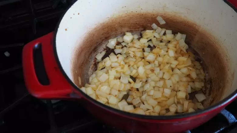 karamellulagaður laukur fyrir Zuppa Toscana Olive Garden