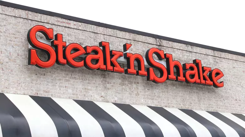 Steak 'n Shake skilt