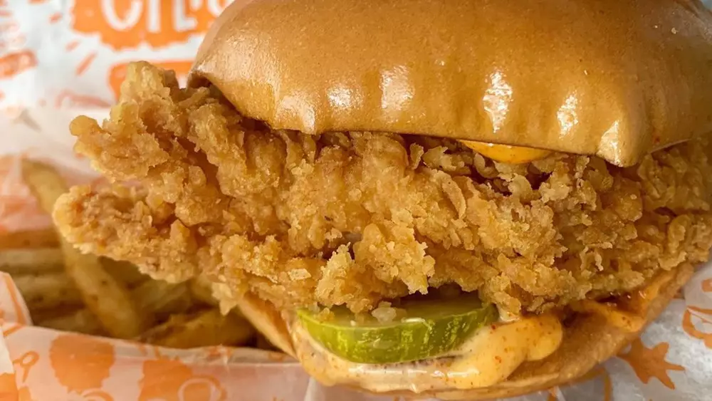 Popeyes চিকেন স্যান্ডউইচ