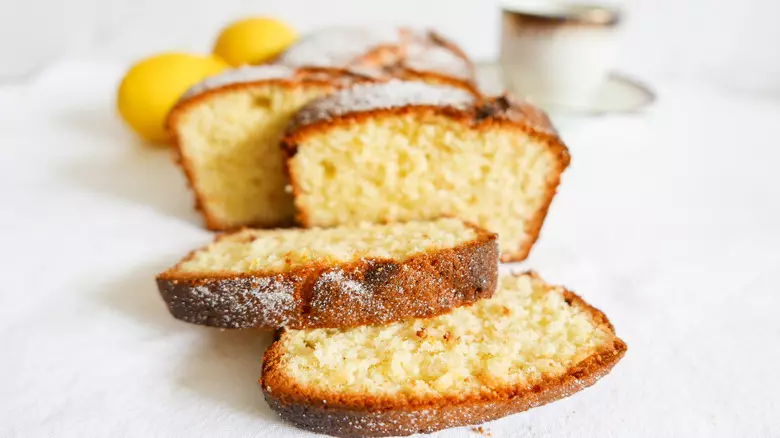 Traditionele Madeira Cake gesneden