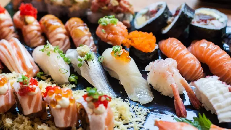 Sushi kacha dị ọnụ ahịa n'ezie kwesịrị ego ahụ 1890_9