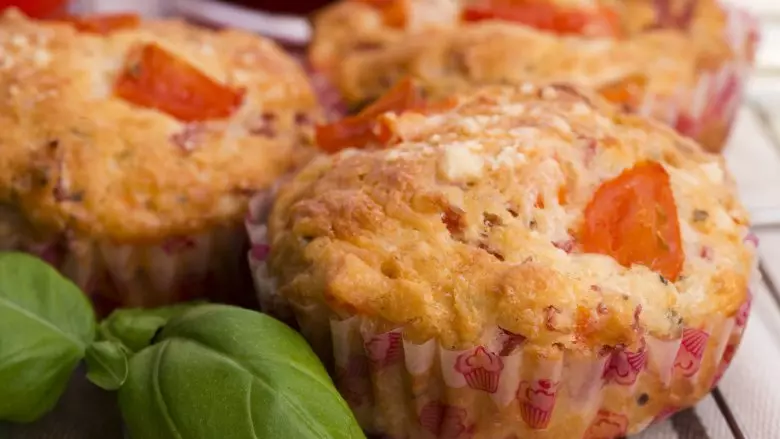 Pizza muffins