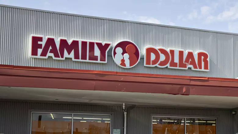 Semn de vitrină Family Dollar