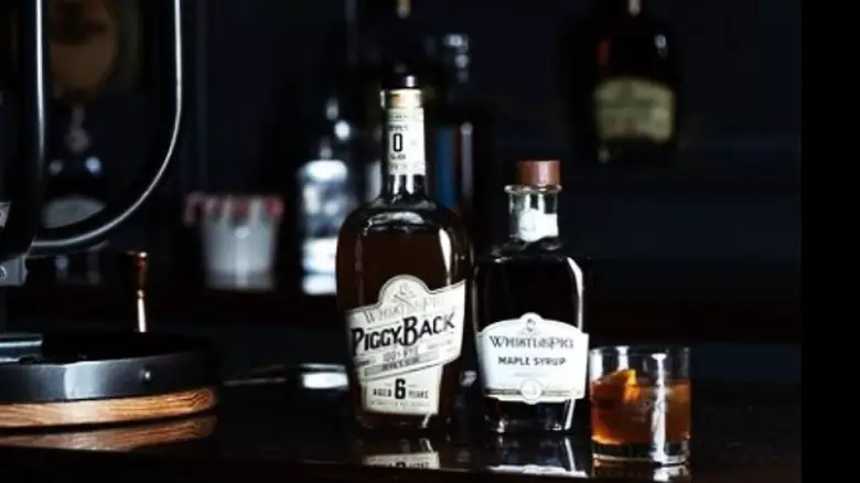 WhistlePig نىڭ PiggyBack ئىبلىس سىيرىلمىسى ۋە خەرىتە شەربىتى