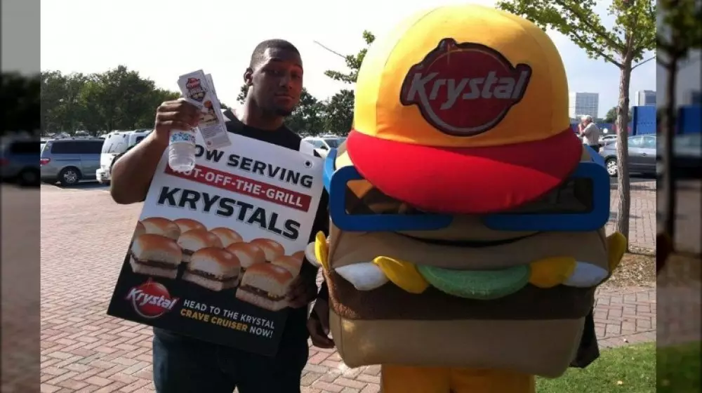 Krystal mascot kumdlalo weBraves