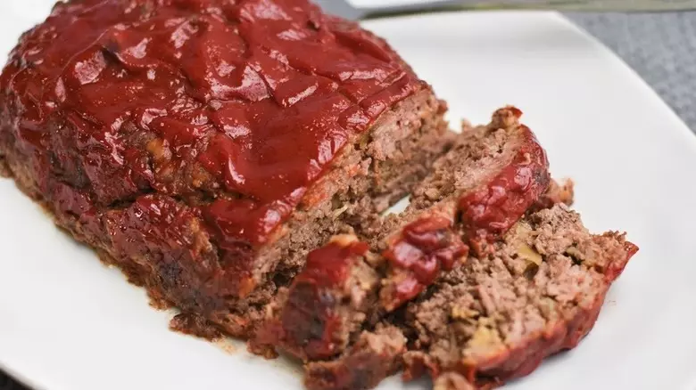 Meatloaf со пресврт на Ина Гартен