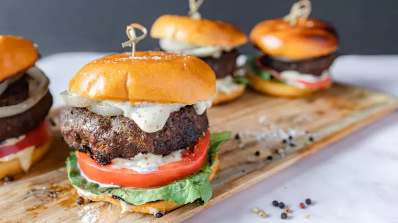 Receta de hamburguesa de Gordon Ramsay con un toque