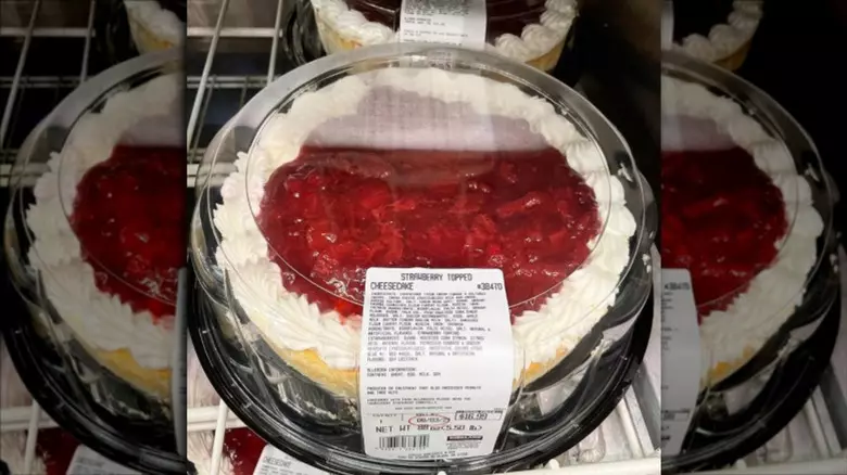 Costco jordbærtoppet cheesecake
