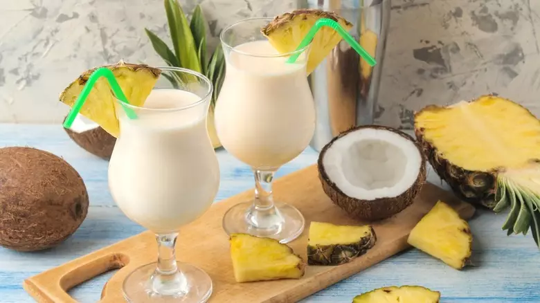 piña coladas và dứa