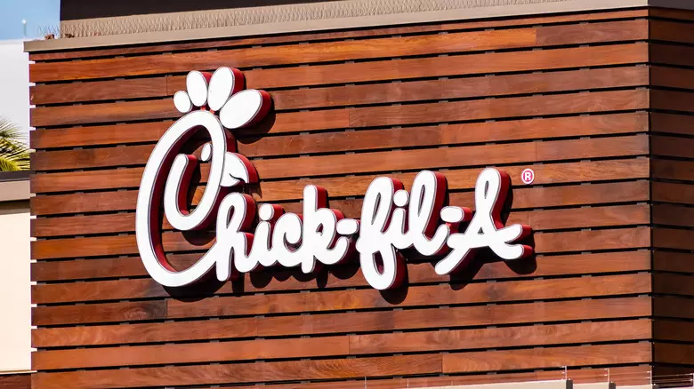 Utanför en Chick-fil-A