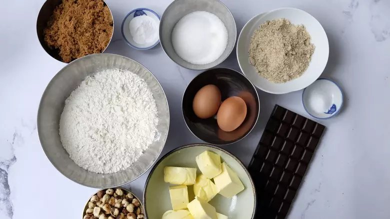 ingrédients des cookies aux pépites de chocolat