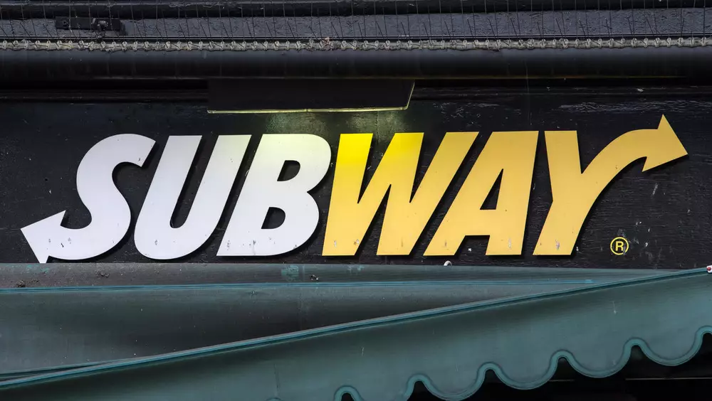 Subway utvendig skilt