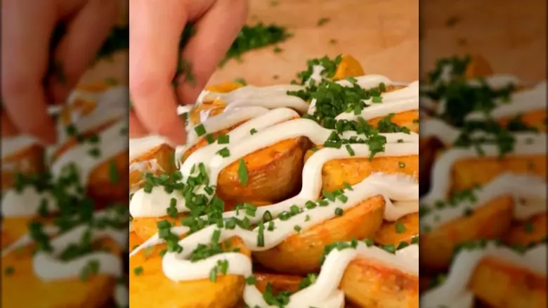 Screenshot van Rachael Ray's tweemaal gebakken aardappelen van haar Instagram-account