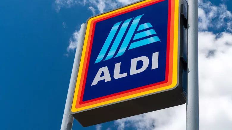 Aldi መደብር ምልክት