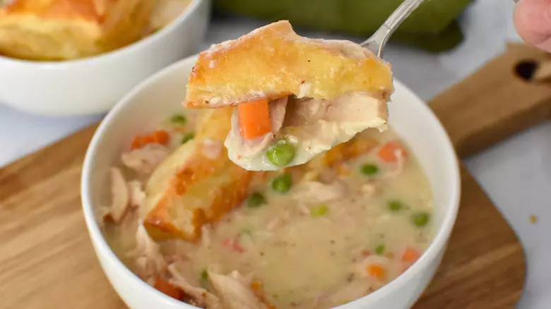 Pollo y verduras con galleta