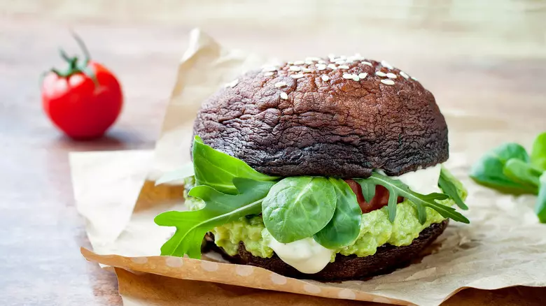 Portobello supa bun ngeusi greens